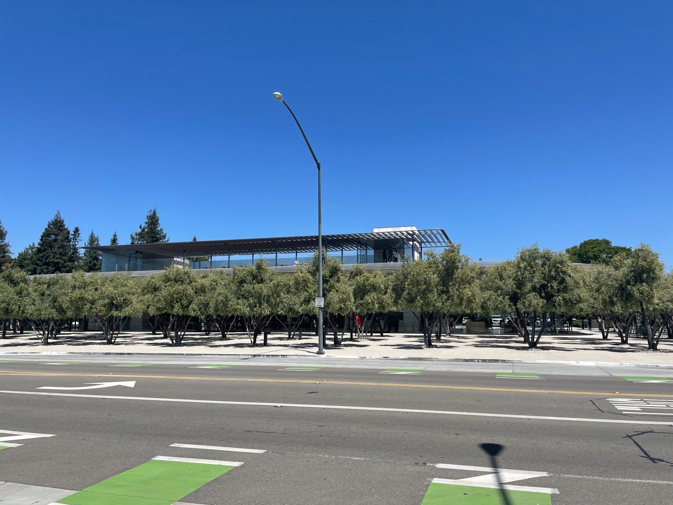 Apple Park Visitor Center へ行ってきました。 | DevelopersIO