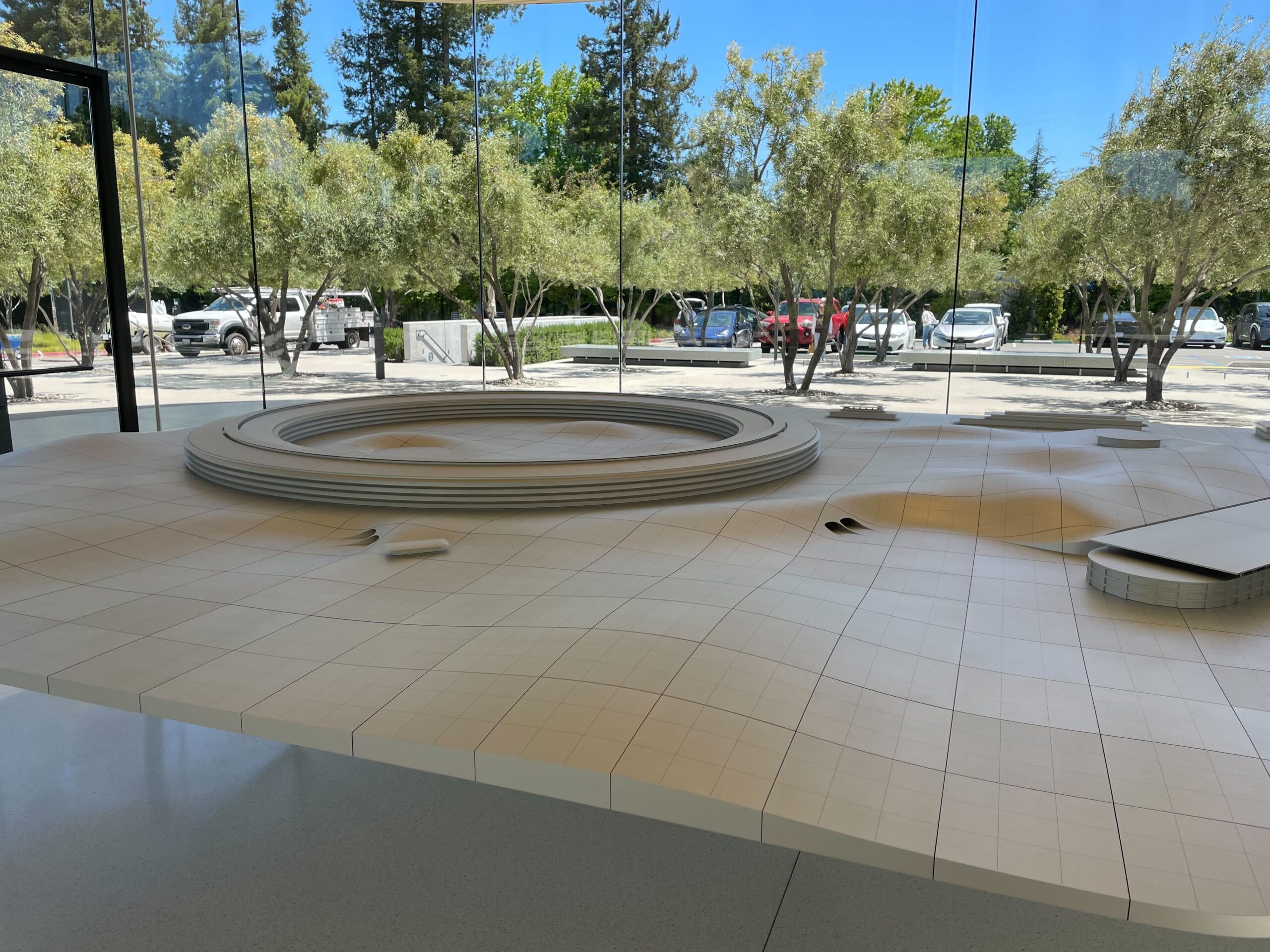 Apple Park Visitor Center へ行ってきました。 | DevelopersIO